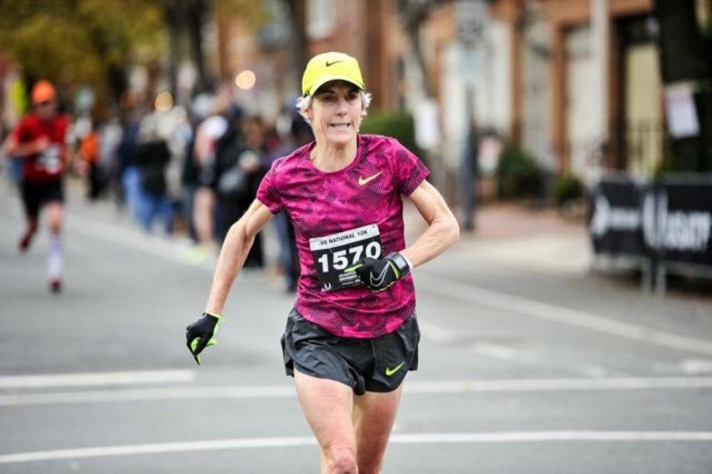 Έγραψε ιστορία στον Μαραθώνιο του Τόκιο η Joan Benoit Samuelson